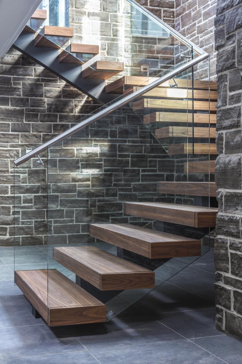 mrail | mono-stringer stairs